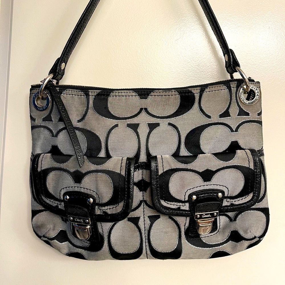 Coach Medium Shoulder Bag - Gem